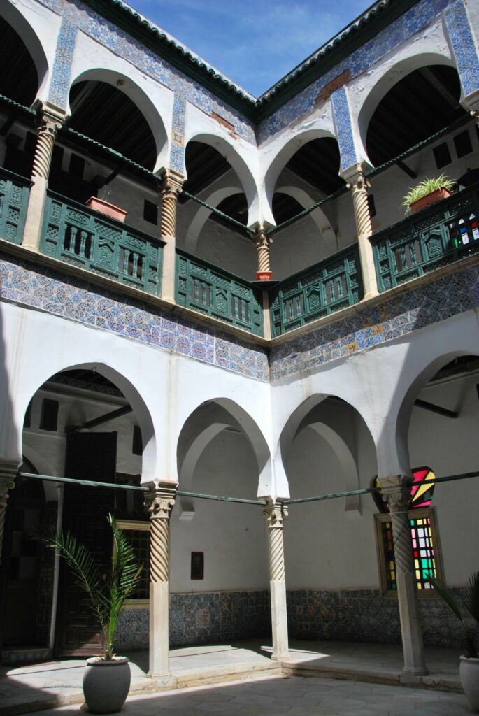 Dar El Hamra - Direction du Tourisme et de l'Artisanat Alger